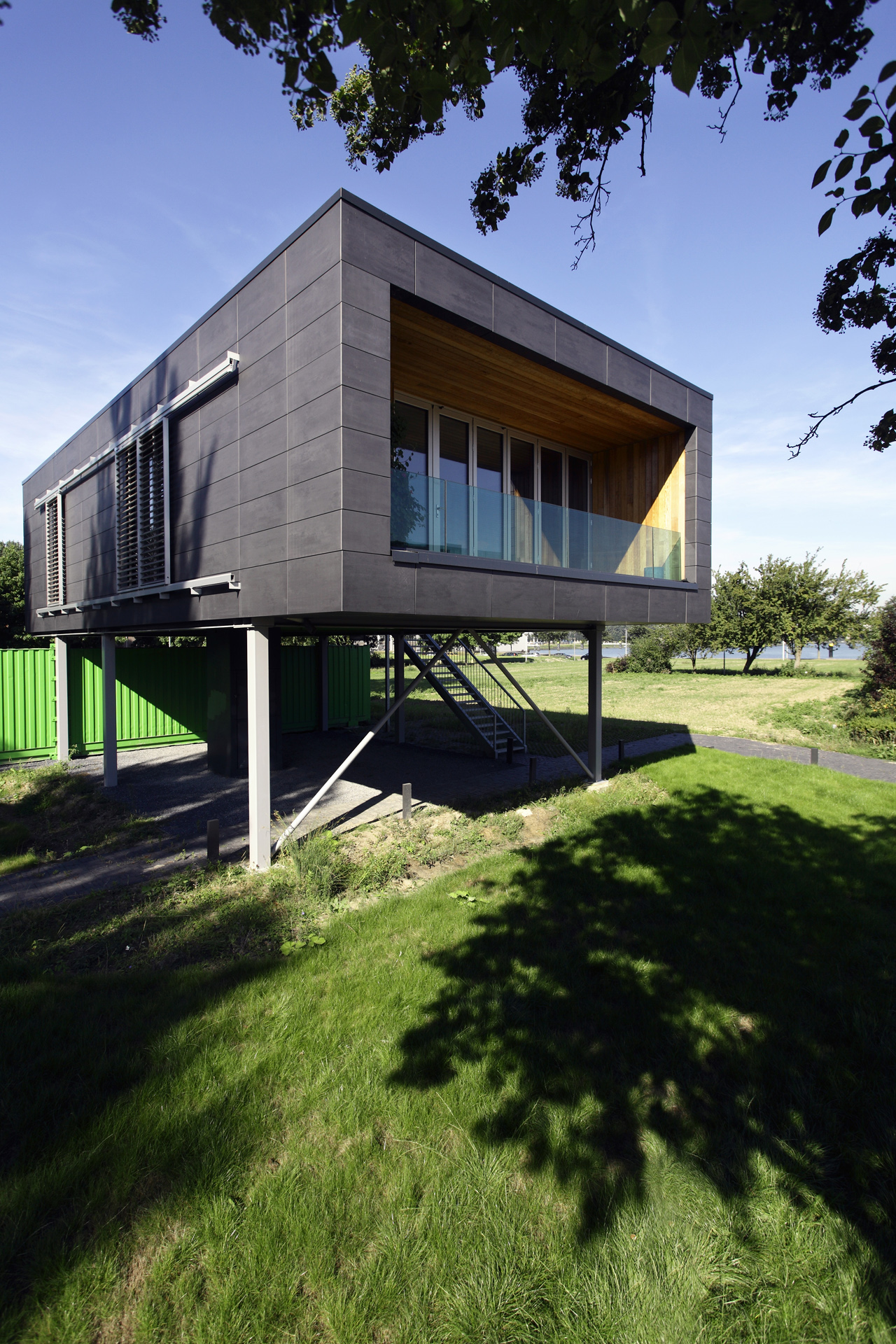 RF0423: Concept Houses Prototype 1 > Modular length (inch)