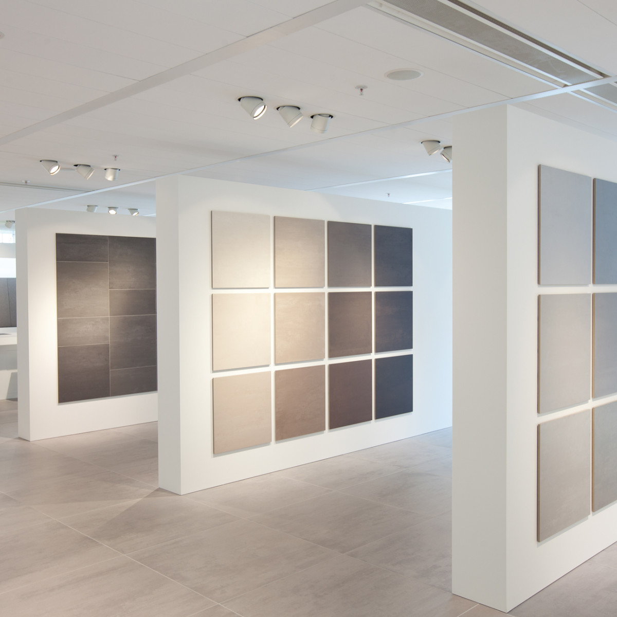 Design Studio Amsterdam > Contact > View tile series