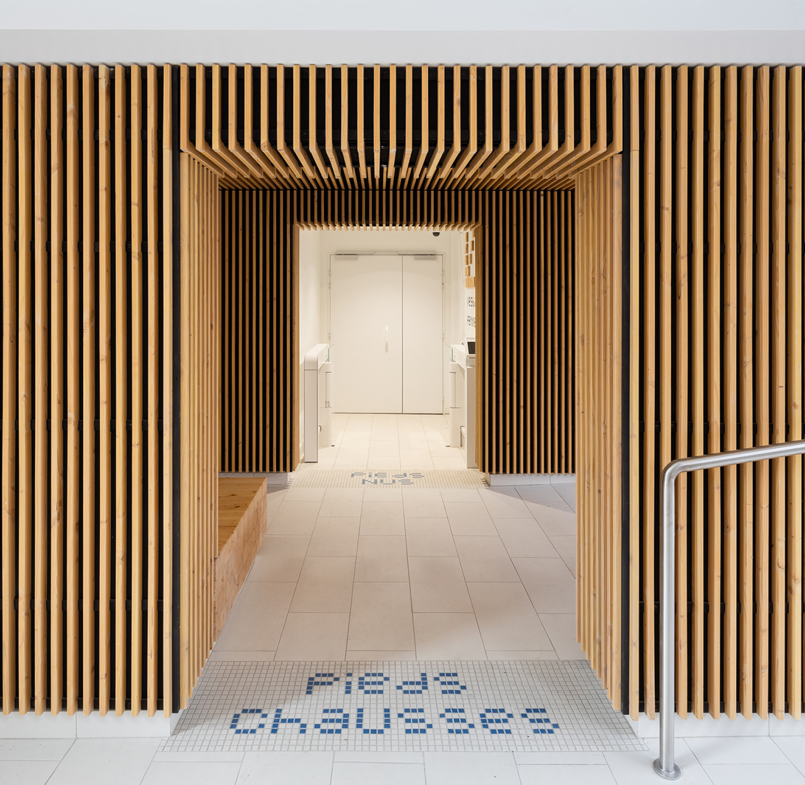 RF0945: Piscine Georges Vallerey > Modular length (inch)