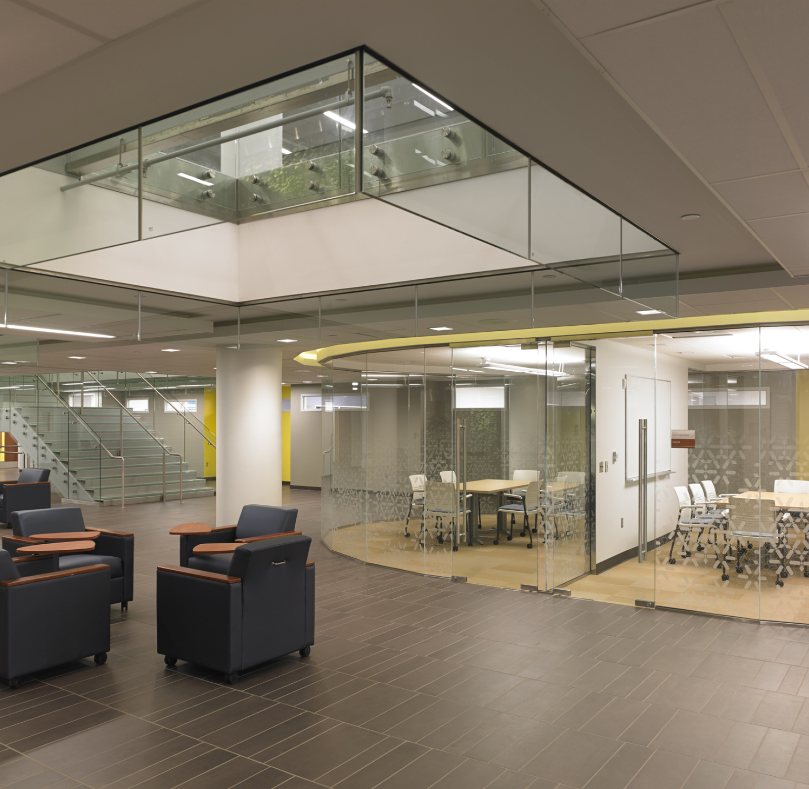 RF0566: Canisius College Science Hall > Modular length (inch)