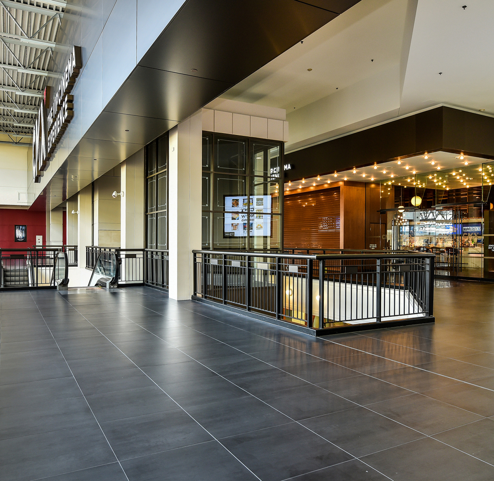 RF0796: Mall of America / CMX Theater > View tile series