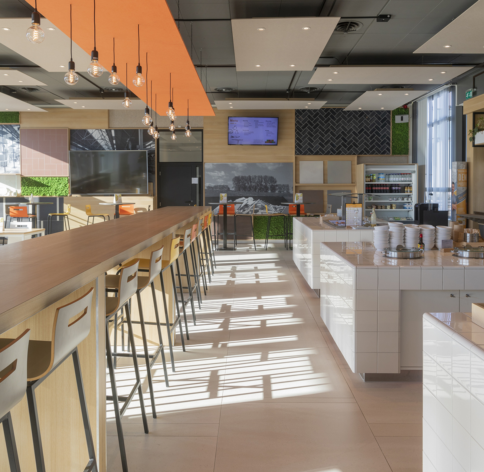 RF0909: Koninklijke Mosa canteen > Modular length (inch)