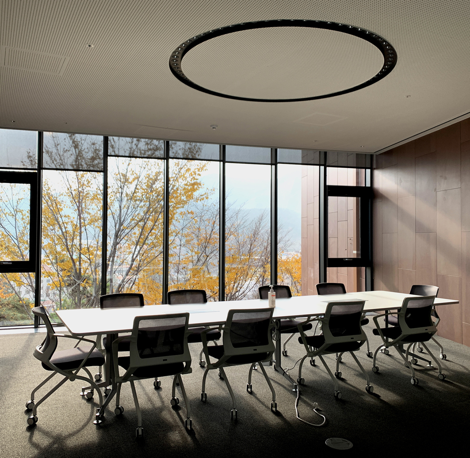 RF0870: Hanwha General Insurance Training Centre > View tile series