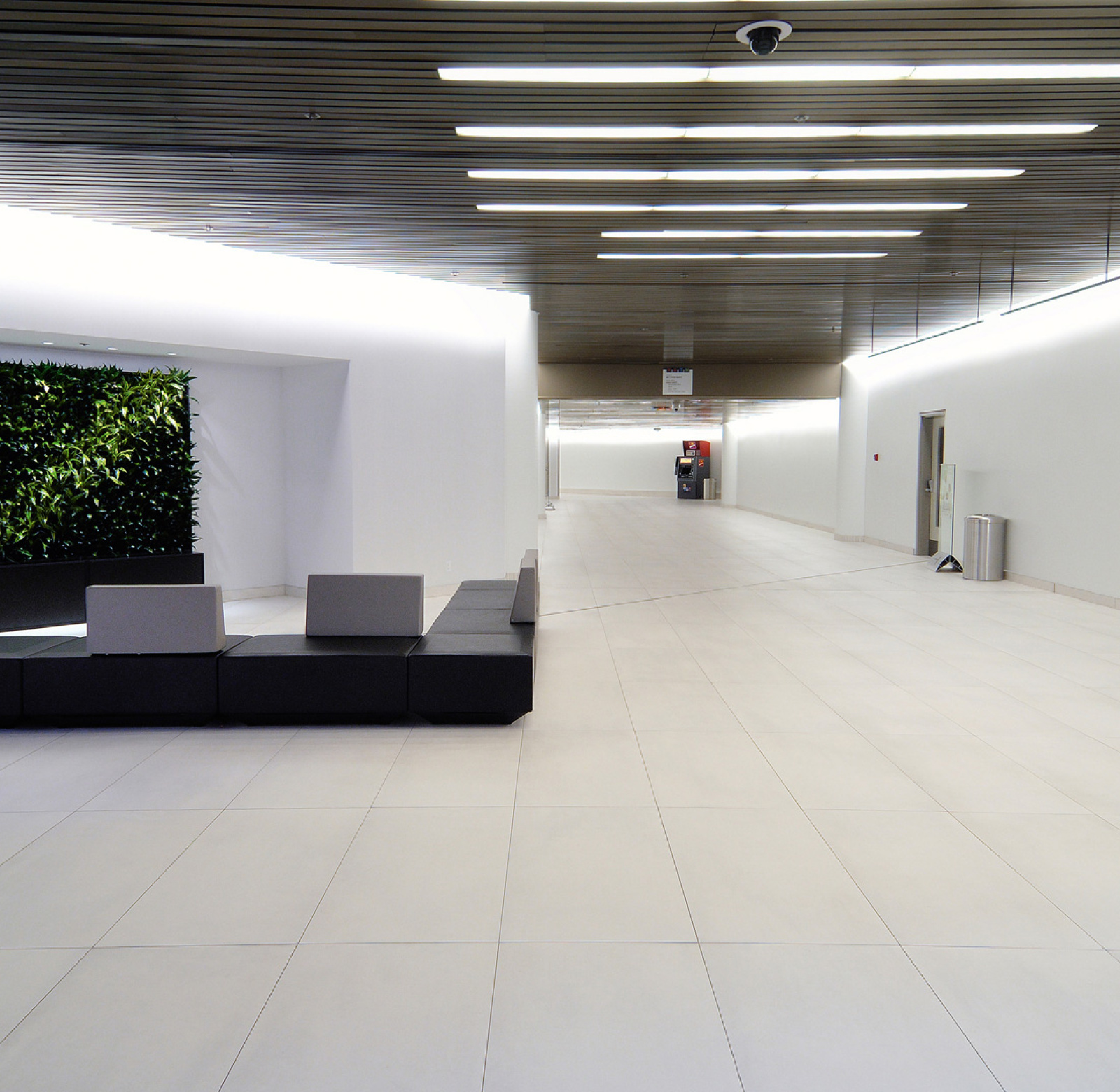 RF0374: Bell Trinity Square > View tile series