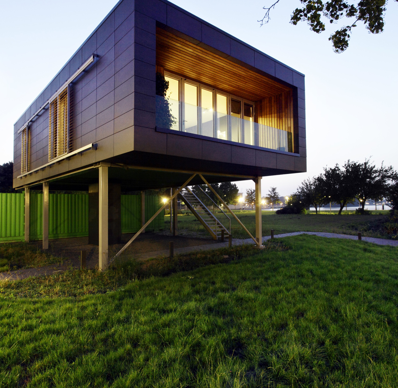 RF0423: Concept Houses Prototype 1 > View tile series