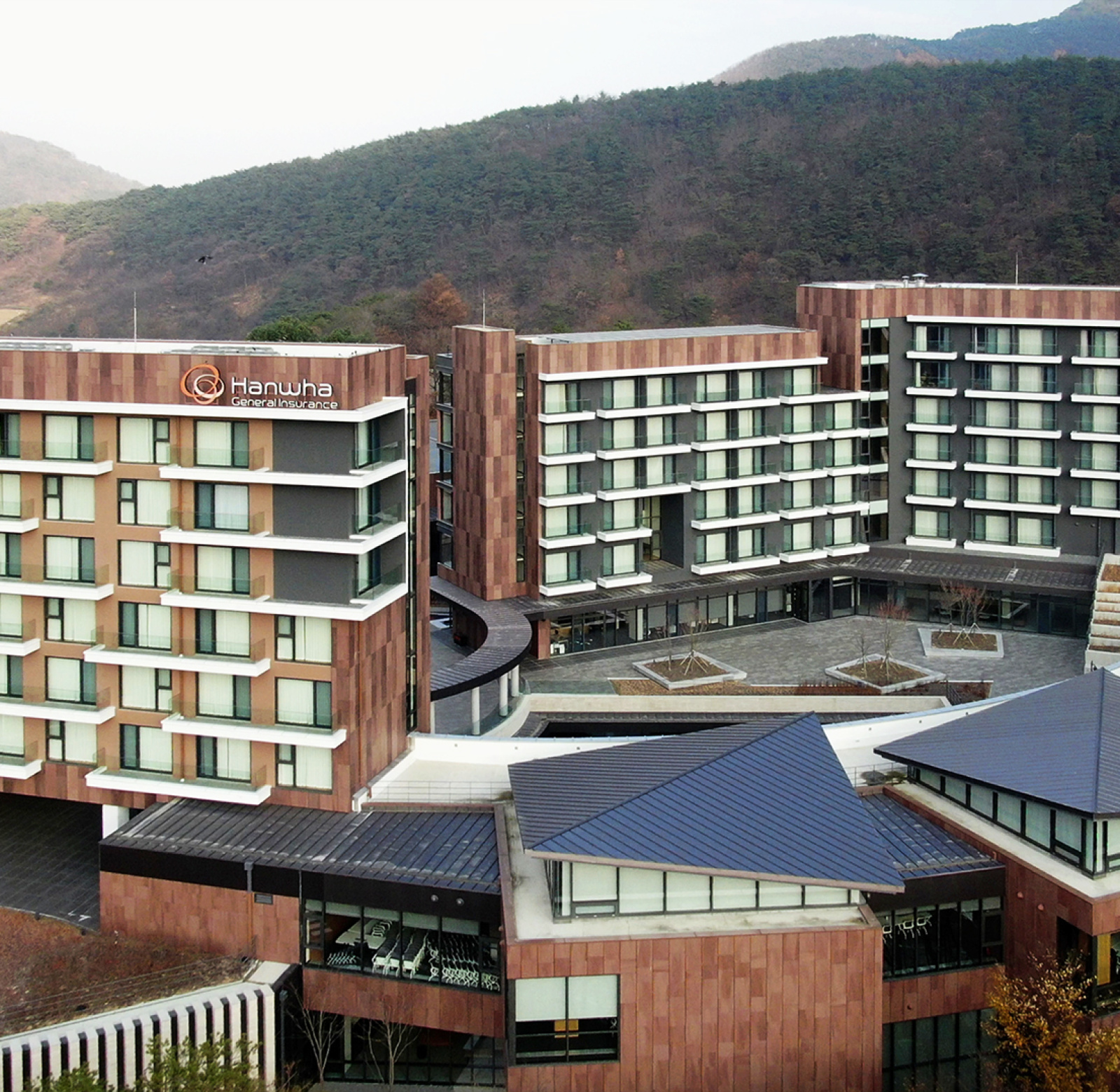 RF0870: Hanwha General Insurance Training Centre > View tile series