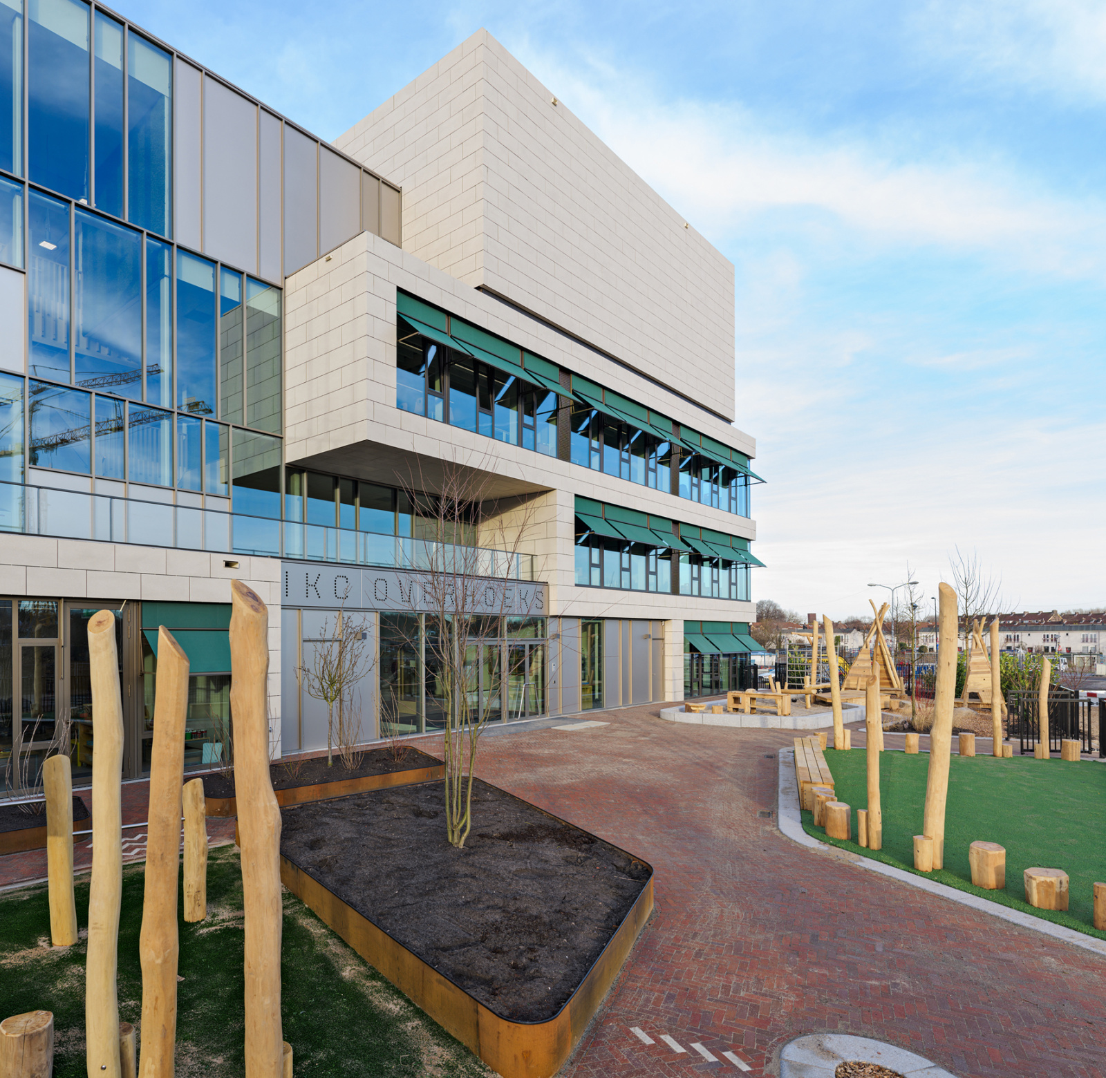 RF0917: IKC > View tile series