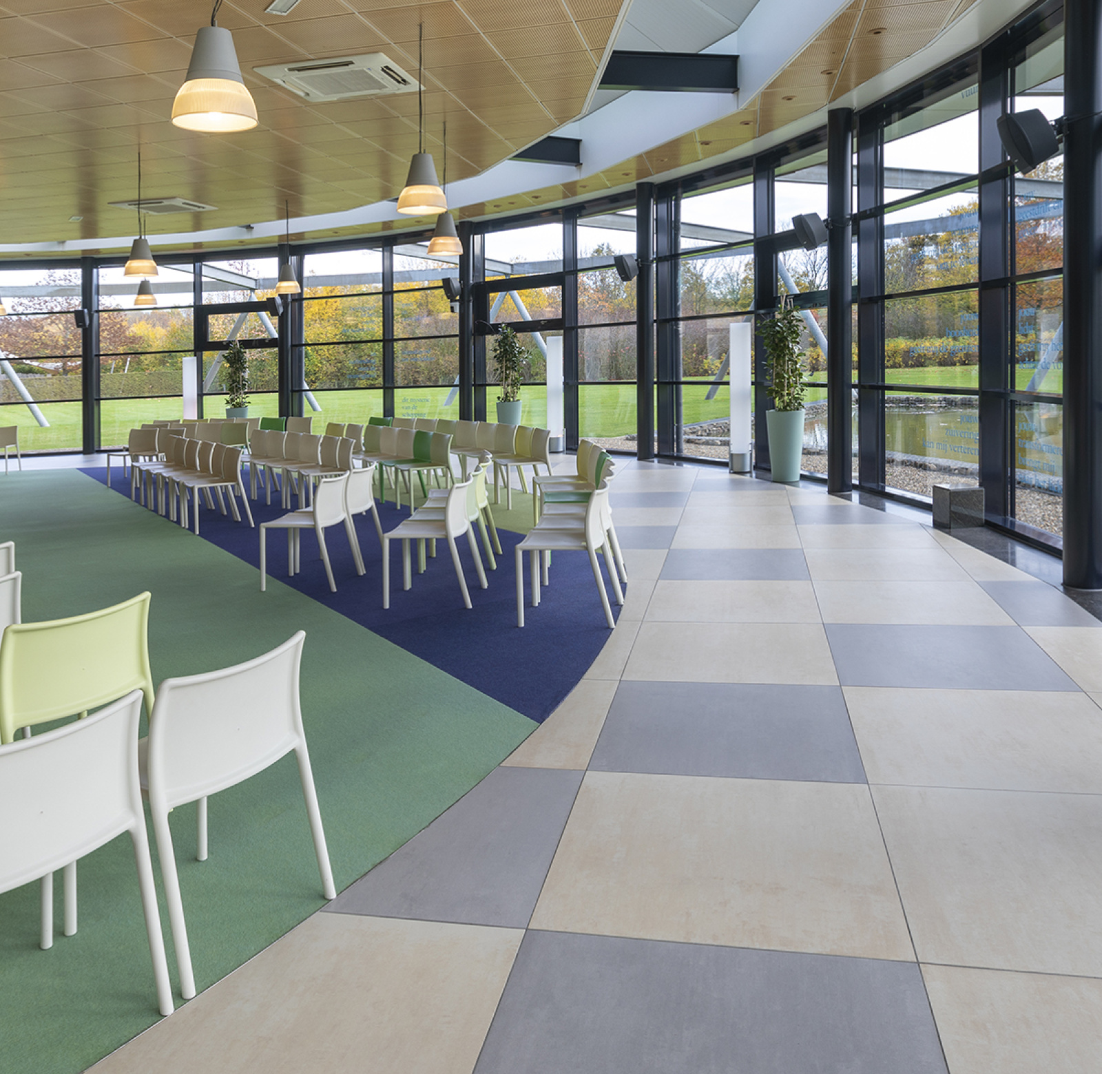 RF0931: Crematorium Walpot > Modular length (inch)