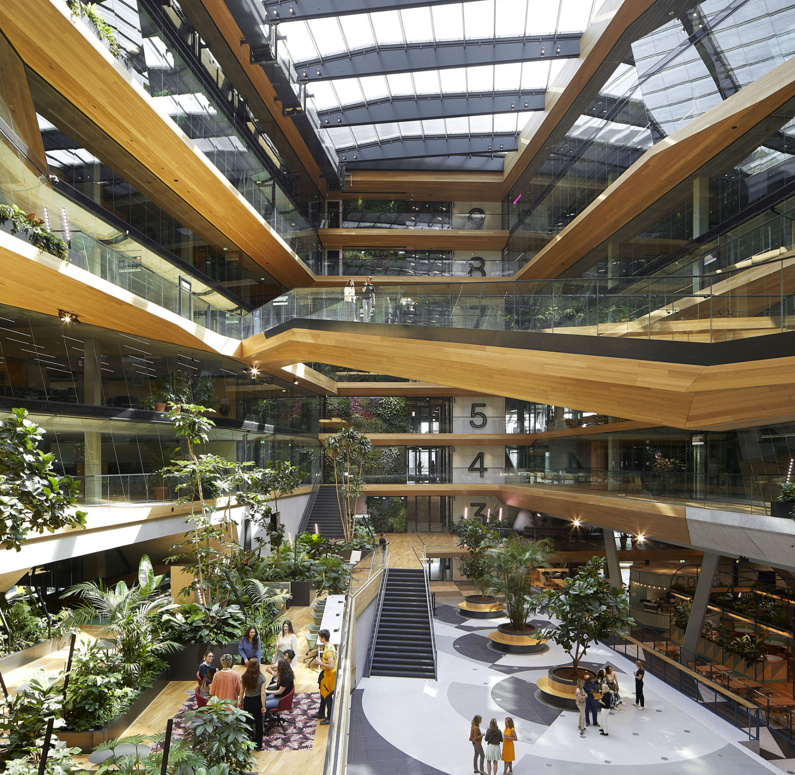 RF0933: Booking.com headquarters > Modular length (inch)