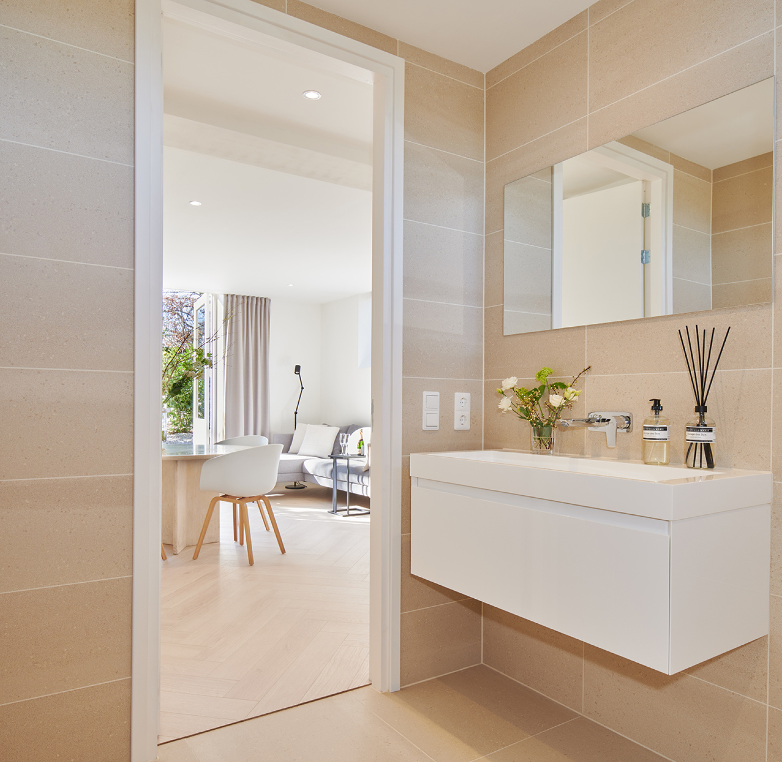 RF0873: Private house Vught > View tile series