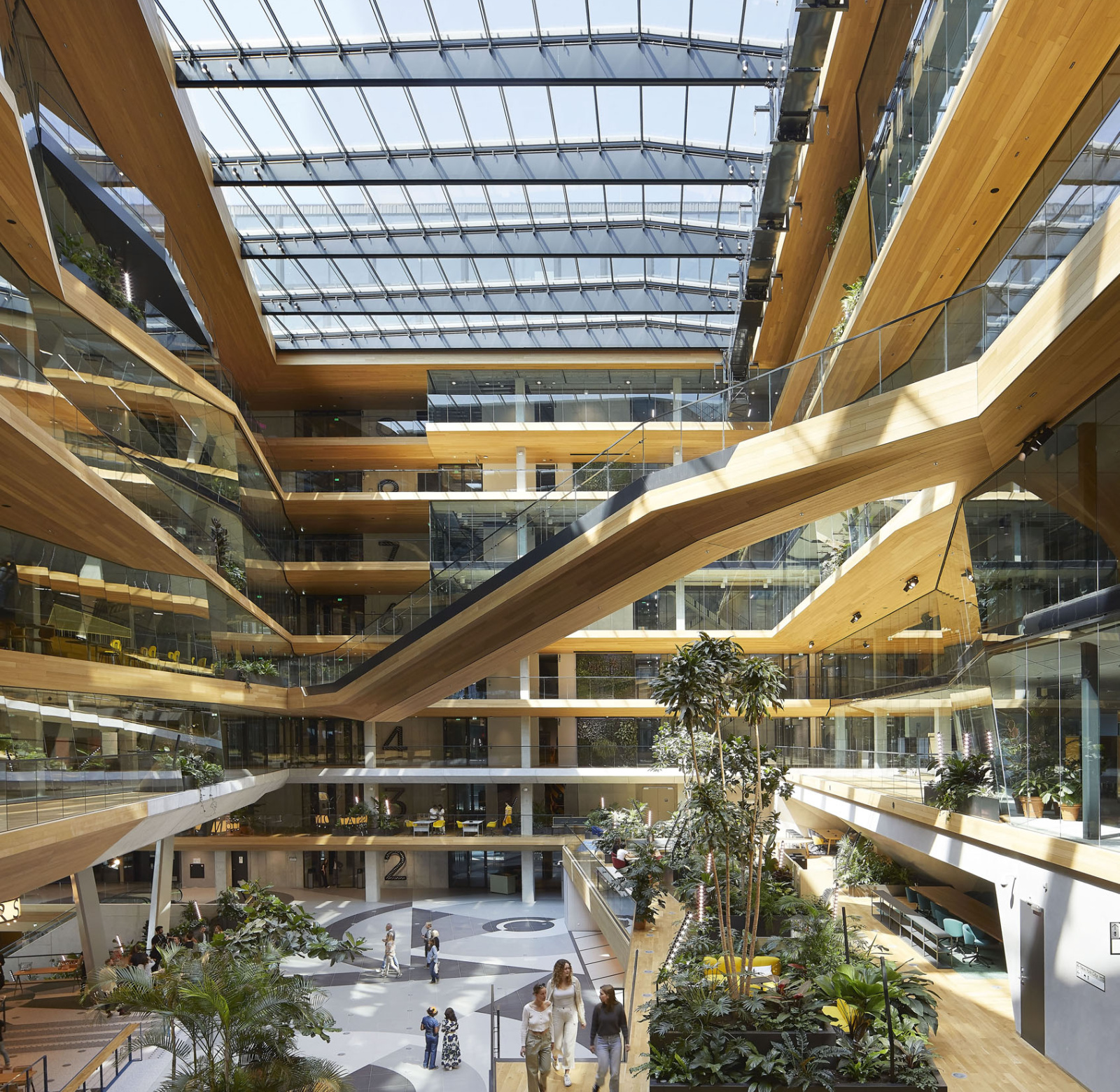 RF0933: Booking.com headquarters > Modular length (inch)