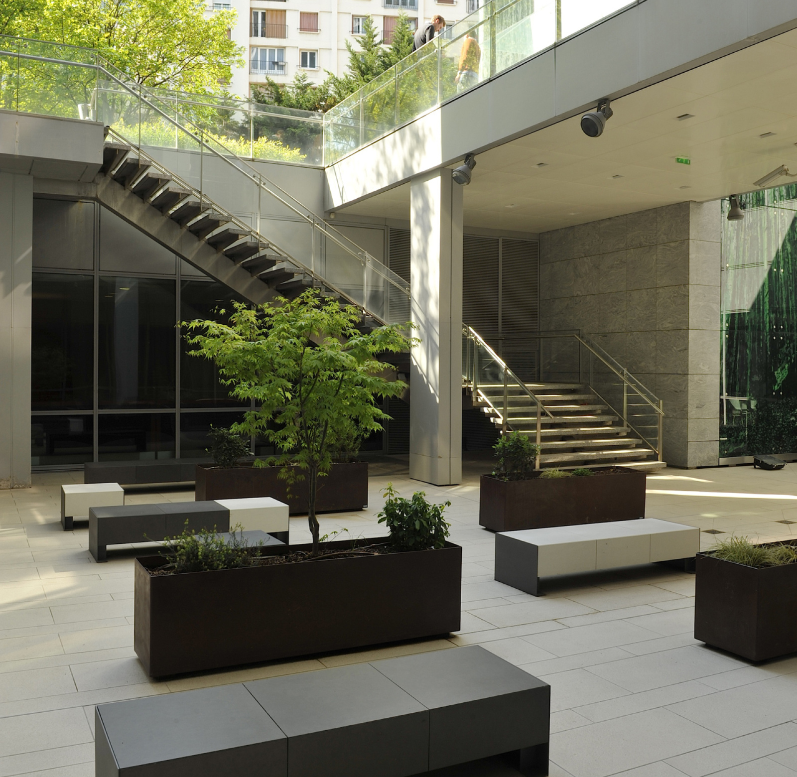 RF0574: Défense plaza > Modular length (inch)