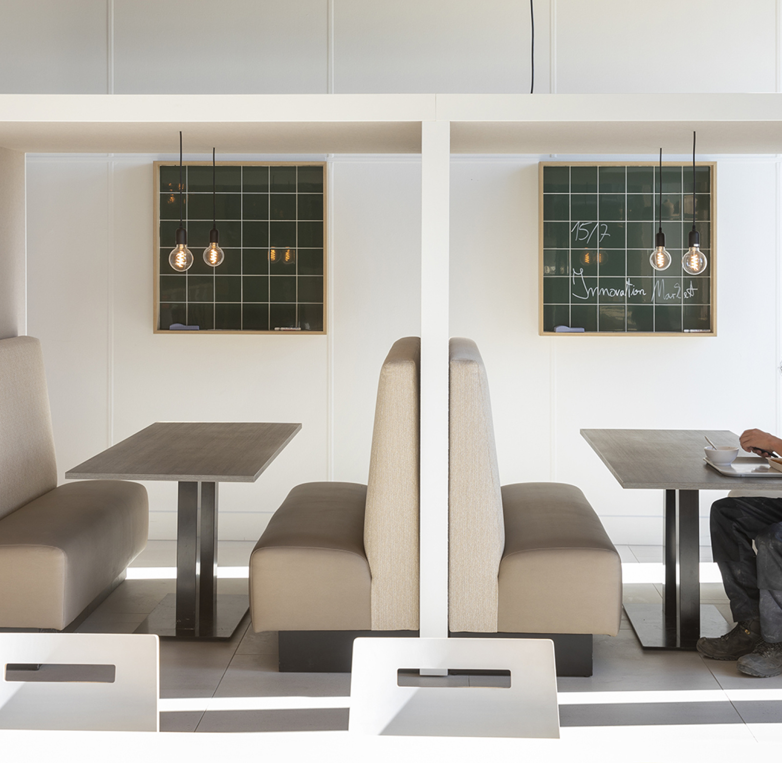 RF0909: Koninklijke Mosa canteen > Modular length (inch)