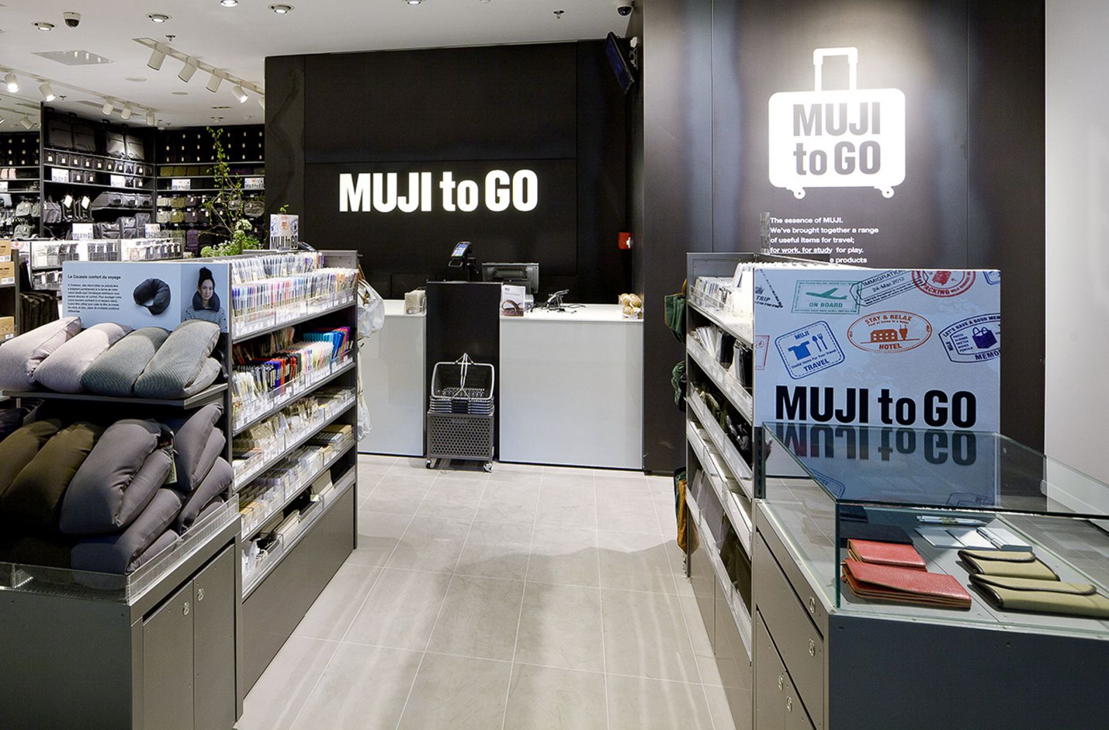 RF0465: MUJI Gare St. Lazare > View tile series