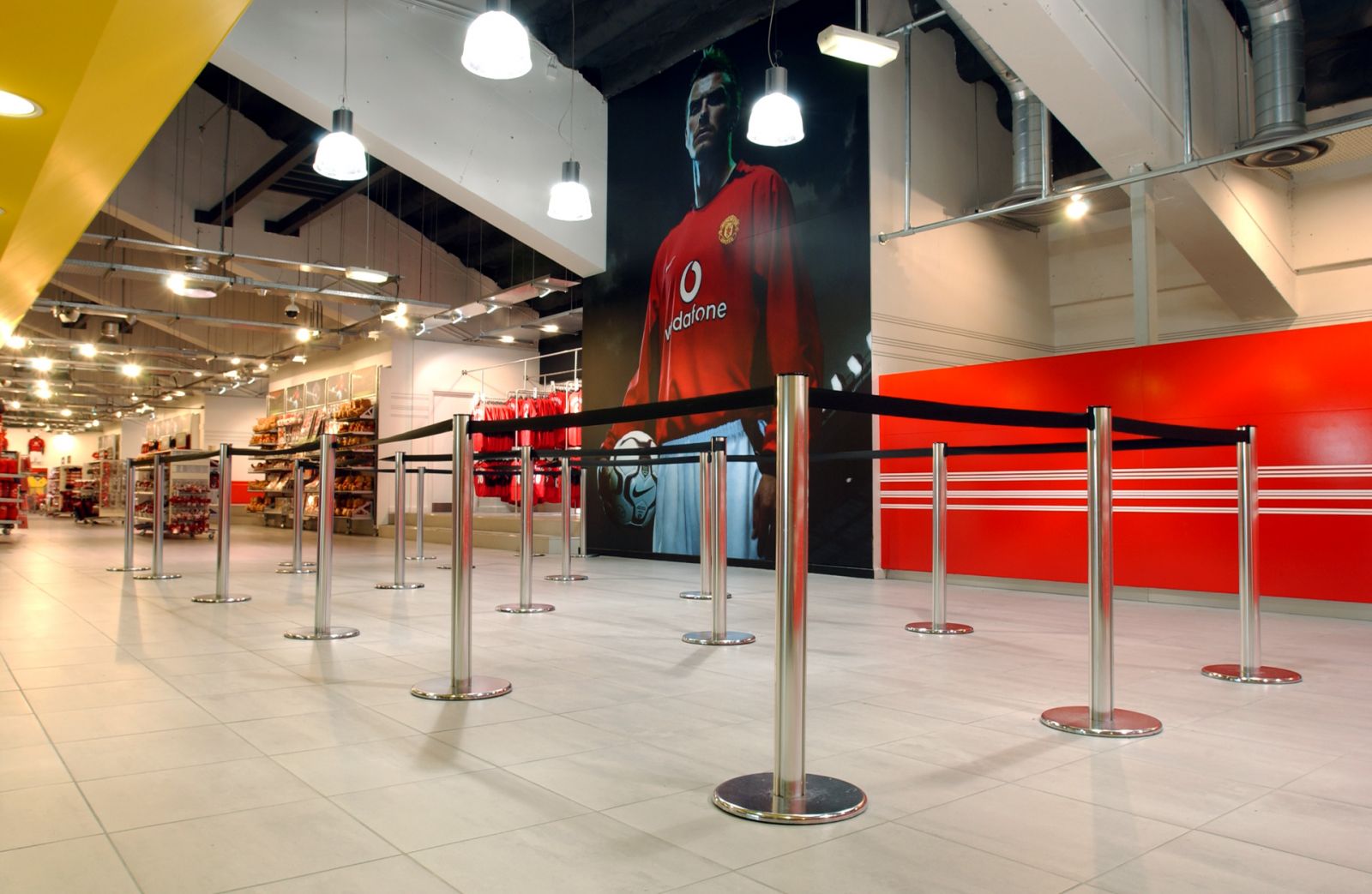 RF0234: Manchester United Mega Store > Modular length (inch)